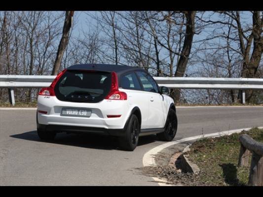 Volvo C30 Black Edition - Foto | Auto.it