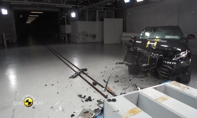 Ranger Rover Velar: 5 stelle nei crash test EuroNcap - Video | Auto.it