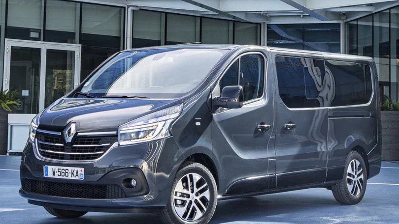 Renault Trafic, rinnovato il 9 posti | Auto.it