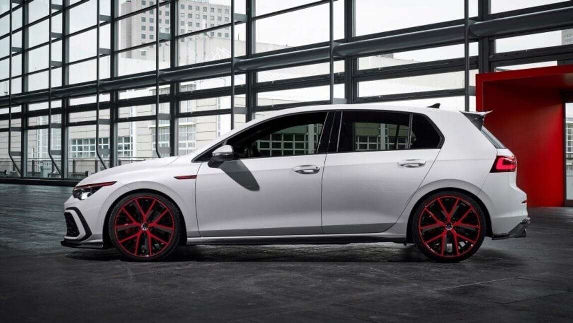 Volkswagen Golf 8 GTI: più sportiva con il kit aerodinamico Oettinger ...