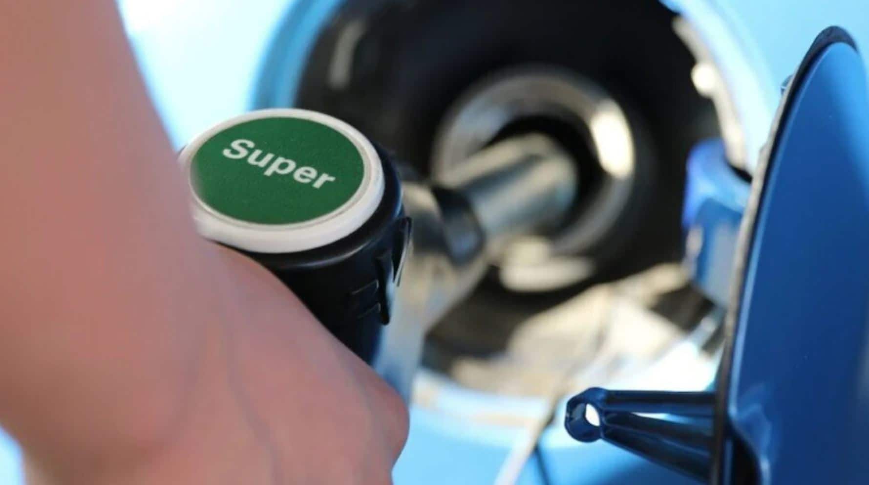 Prezzi carburanti, non si ferma l'aumento di benzina e gasolio: si ...