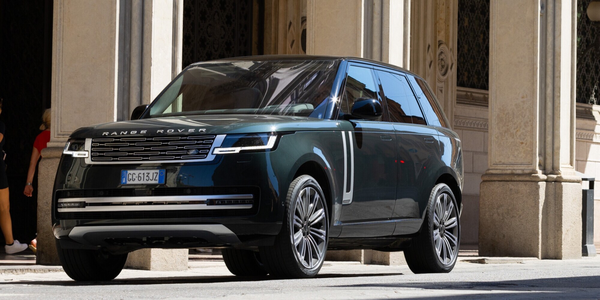 Esclusiva: Range Rover D250 Autobiography, la prova in edicola | Auto.it