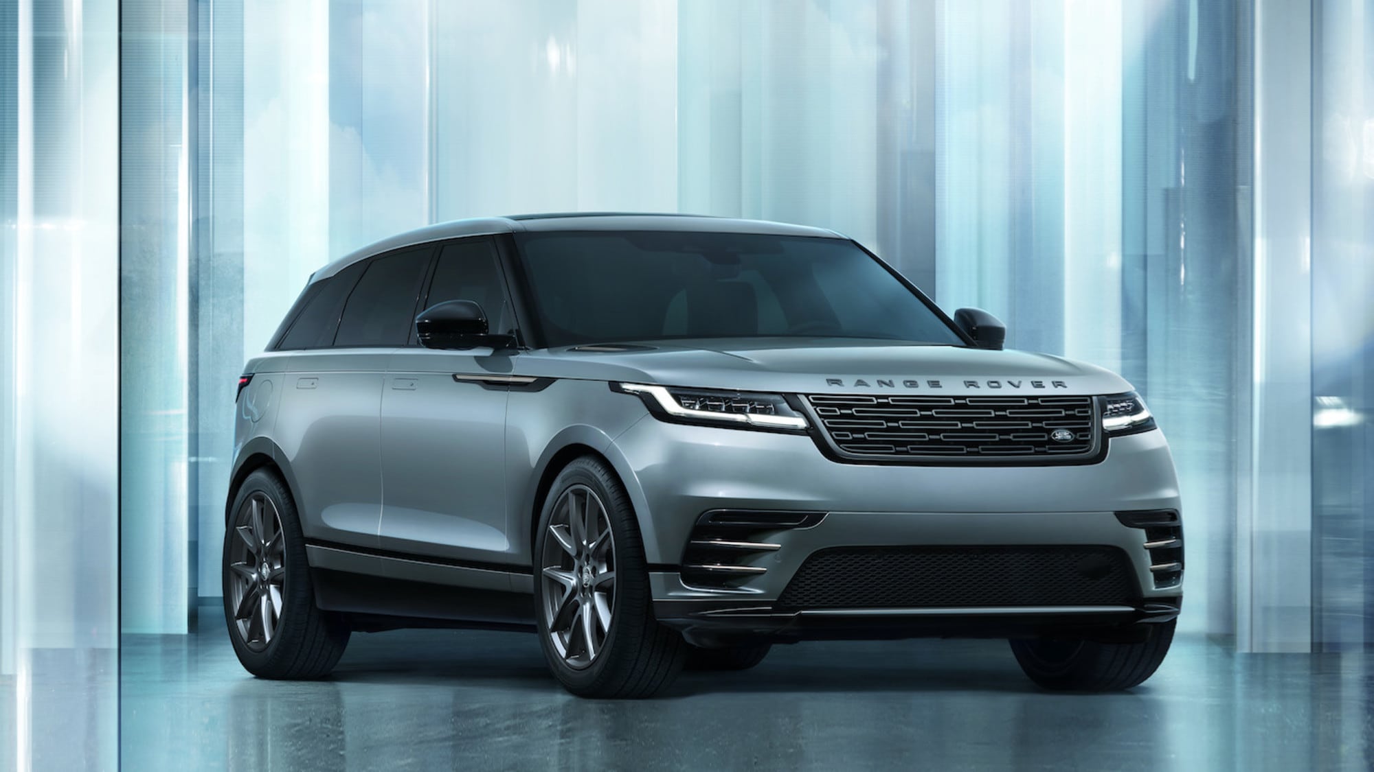 Sul nuovo numero di Auto: Range Rover Velar, eleganza hi-tech | Auto.it