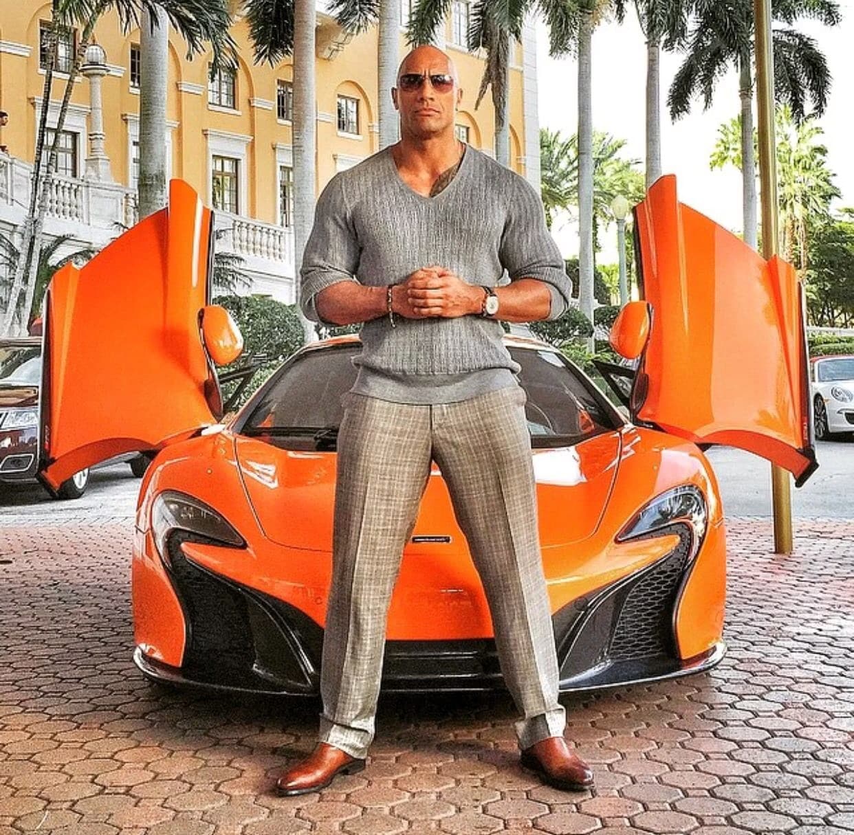 Dwayne Johnson "The Rock" ha un garage stratosferico che vale 10 ...