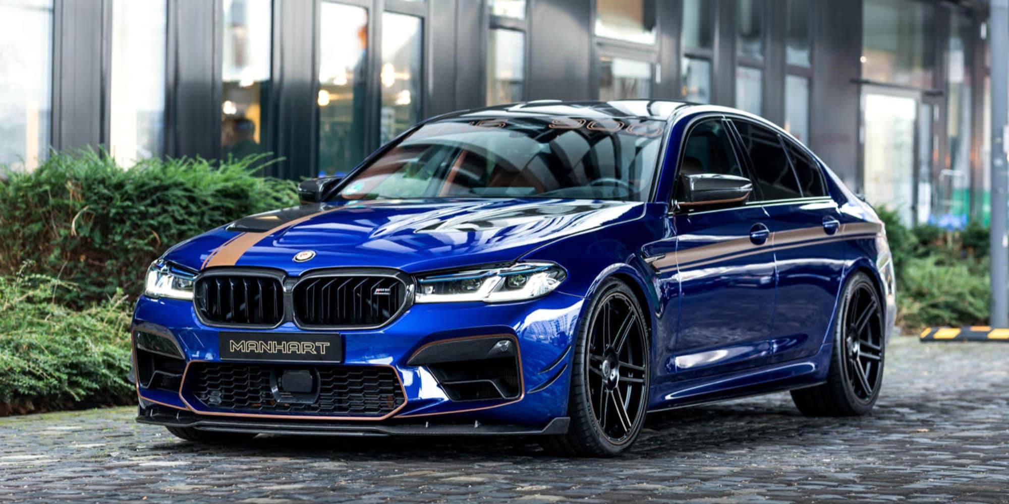 BMW M5, Manhart la spinge a quasi 930 cavalli! | Auto.it