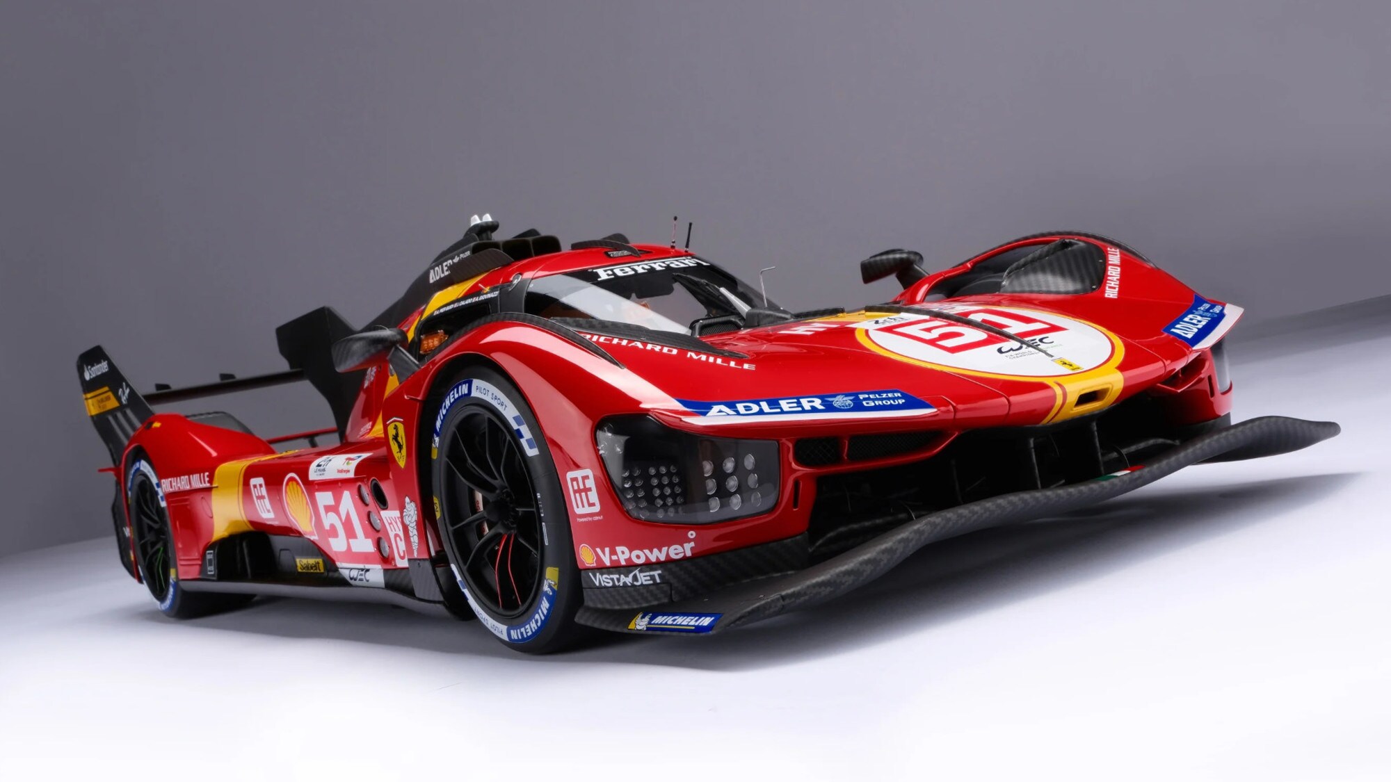 Il modellino della Ferrari 499P costa più di una Panda vera | Auto.it