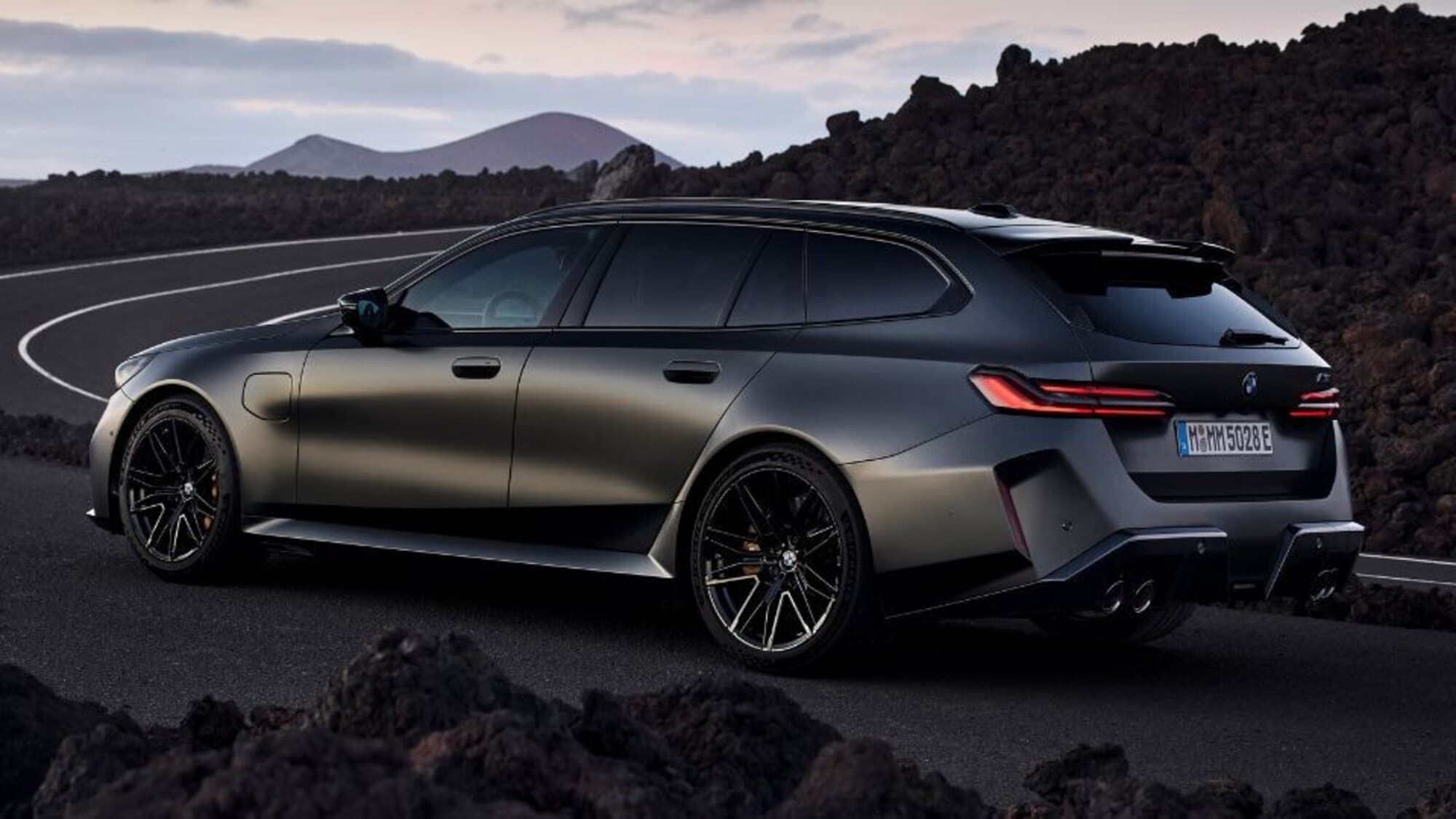 BMW M5 Touring, ecco la super wagon da 727 cavalli | Auto.it