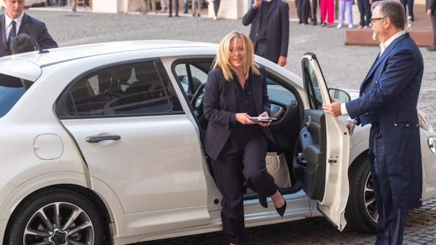 L'Alfa Romeo Giulia è l'auto presidenziale di Giorgia Meloni - Foto ...
