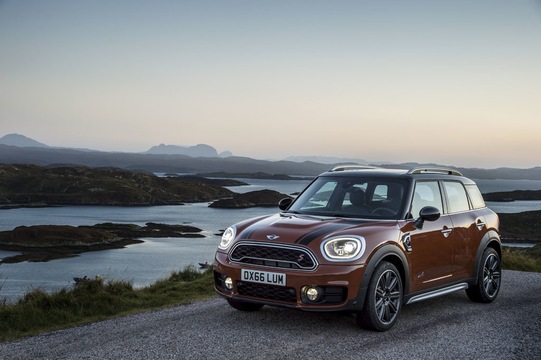 Mini Countryman, la nuova è più grande e anche ibrida | Auto.it
