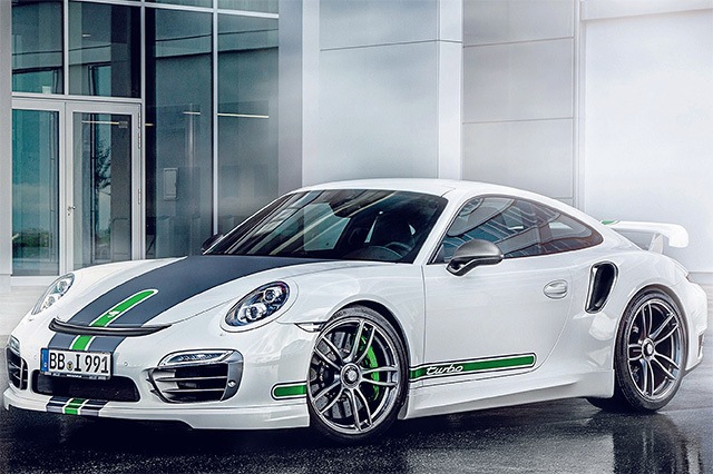 Porsche 911 Turbo kit Techart, vola a 325 all'ora | Auto.it