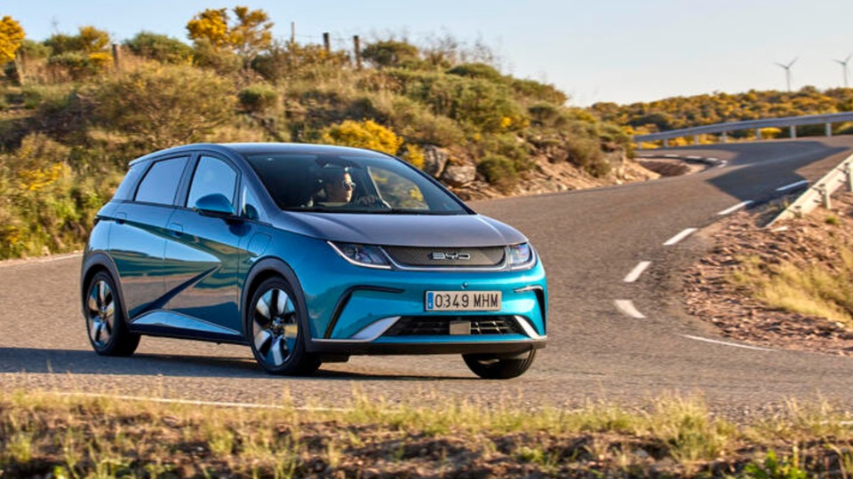 BYD Dolphin, "delfino" elettrico: la prova | Auto.it