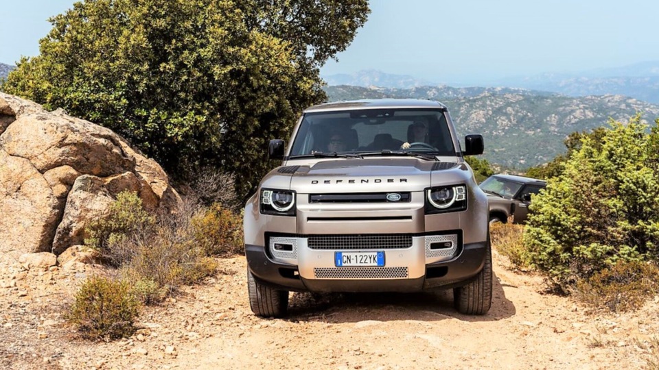 Range Rover e Defender in Sardegna con experience esclusive | Auto.it